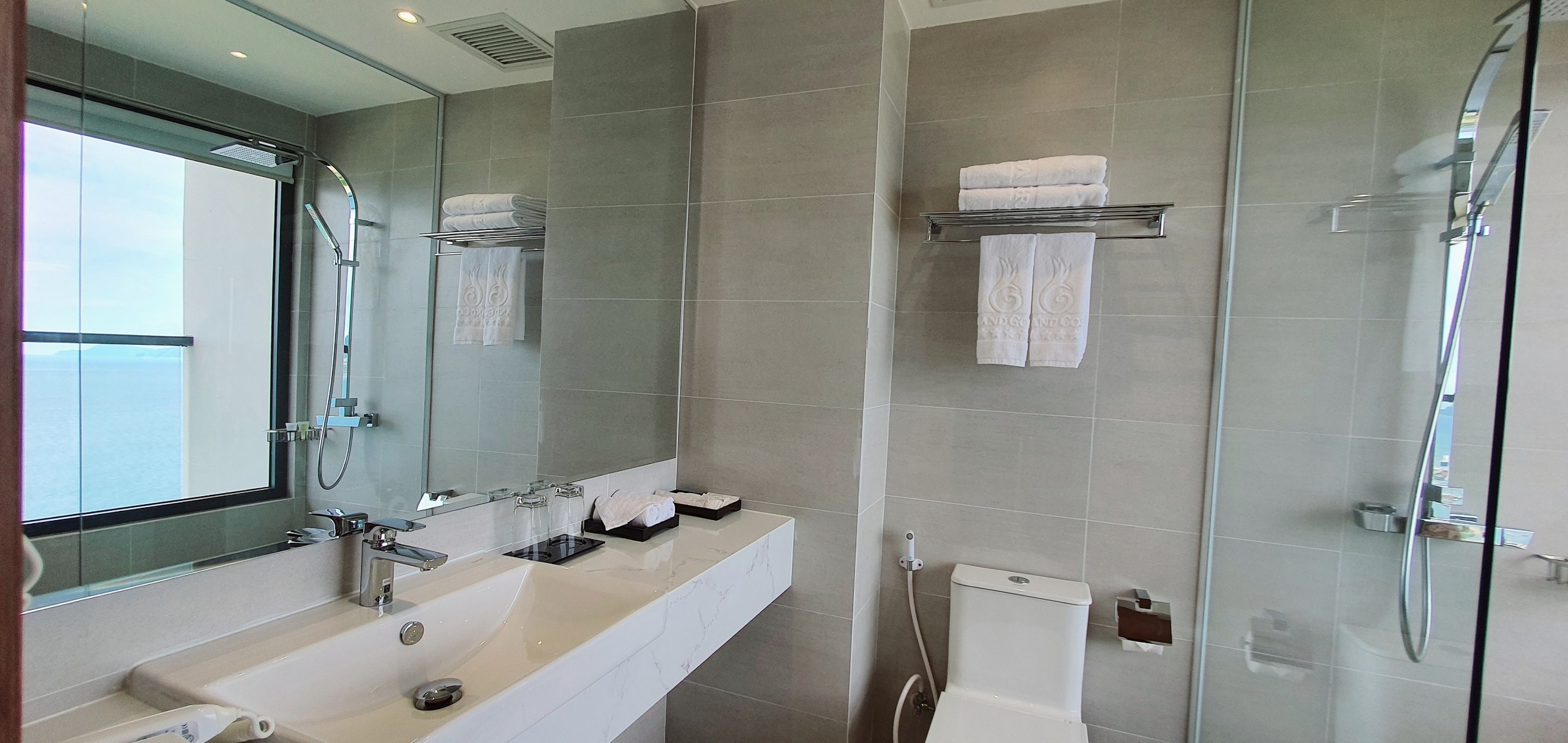 Home page - Grand Gosia Hotel